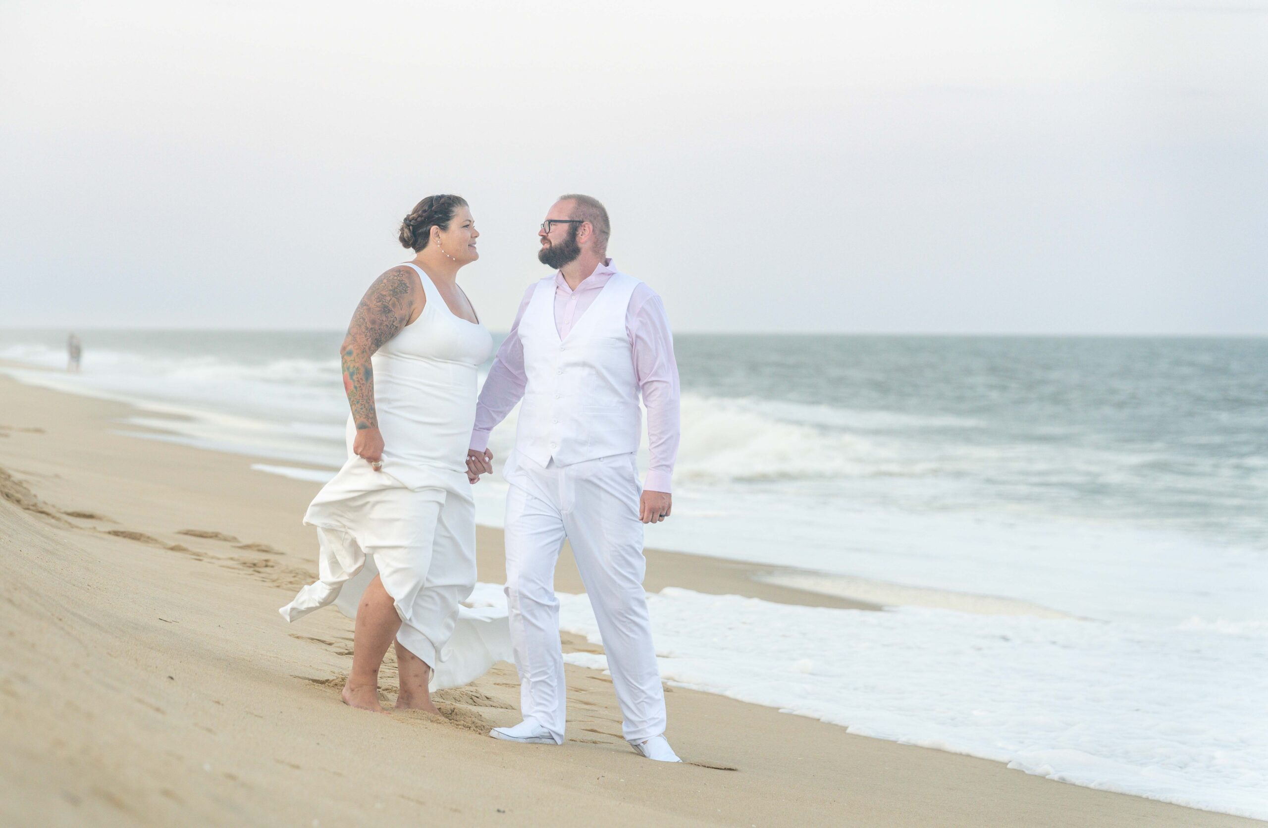 "Love on the Shore: Sunny Beach Weddings" - SUNNY BEACH WEDDINGS